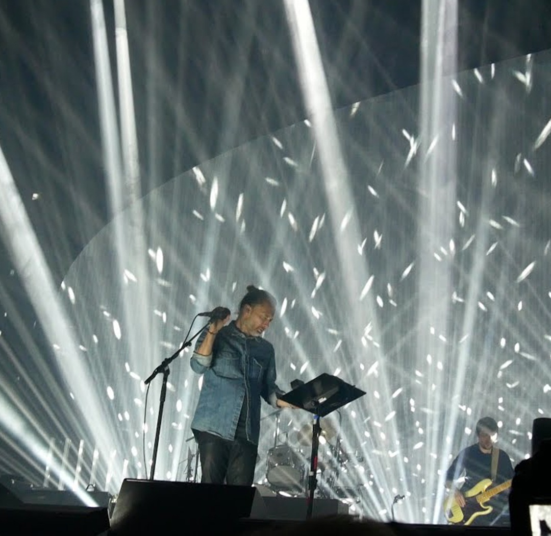 Radiohead dévoile un live par semaine en streaming ! - La Coopérative ...